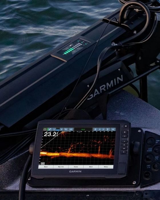 Sistem Panoptix LiveScope Thru-Hull Mount Cu Sonar LiveScope GLS 10