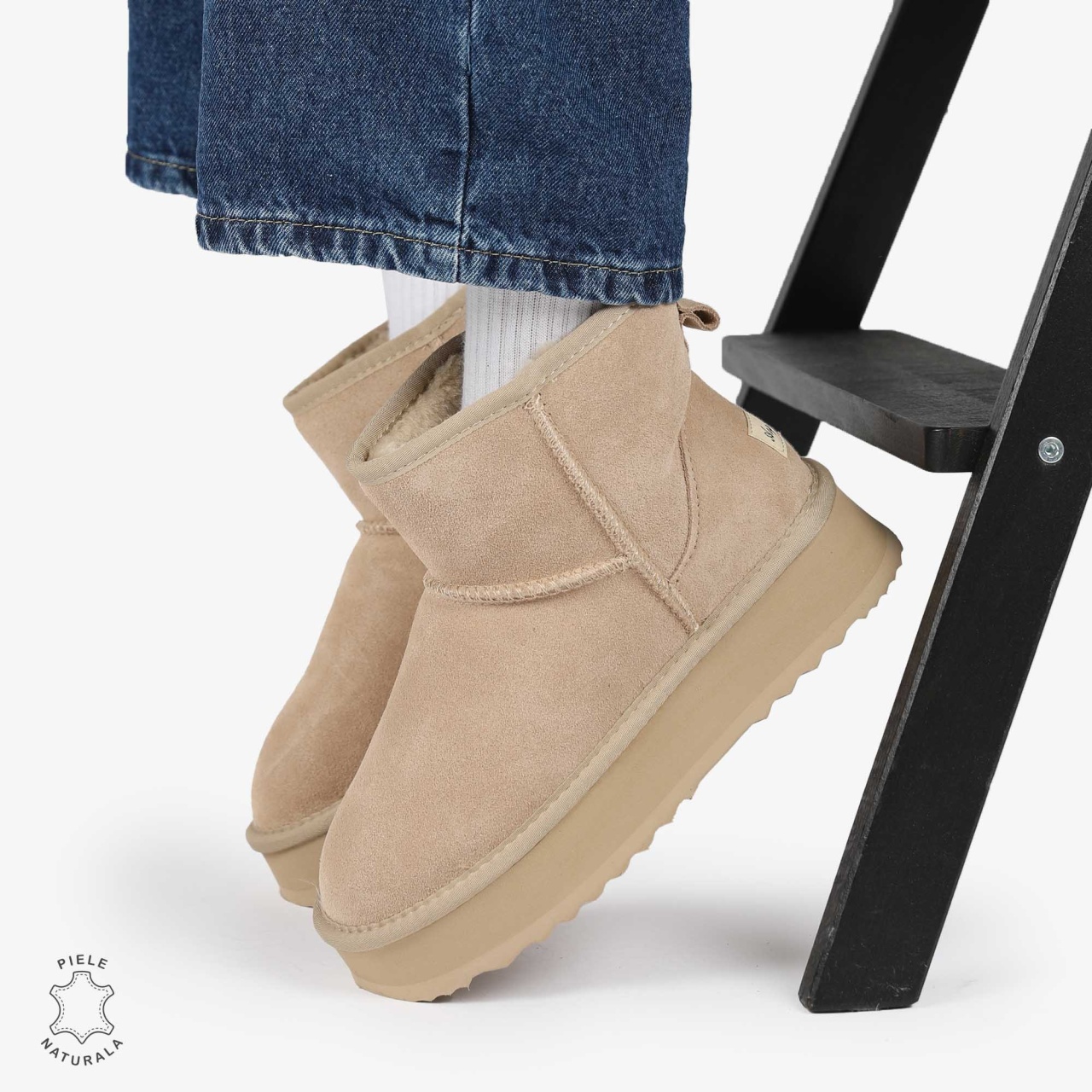 CIZME TIP UG DAMA din PIELE NATURALA INTOARSA CRL0893 CULOARE: BEJ